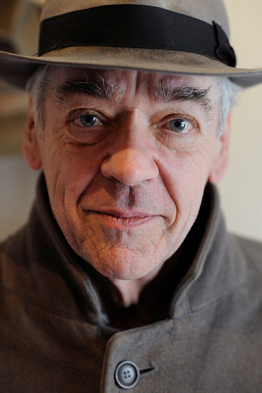 Roger Monnerat: Buchvernissage Basel: Da er von hier fortgemusst, hat ...